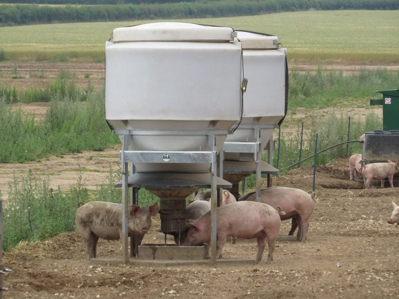Feeding Systems - J Harvey Engineering